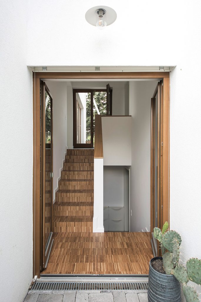 The Power of Simplicity: A House in Pécs, Pécs – BIG SEE Make Sense