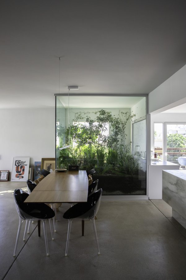 Barbarella has lived here, Athens – BIG SEE Make Sense