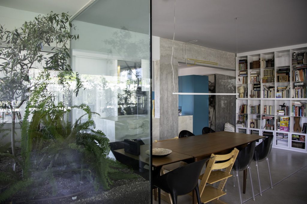 Barbarella has lived here, Athens – BIG SEE Make Sense