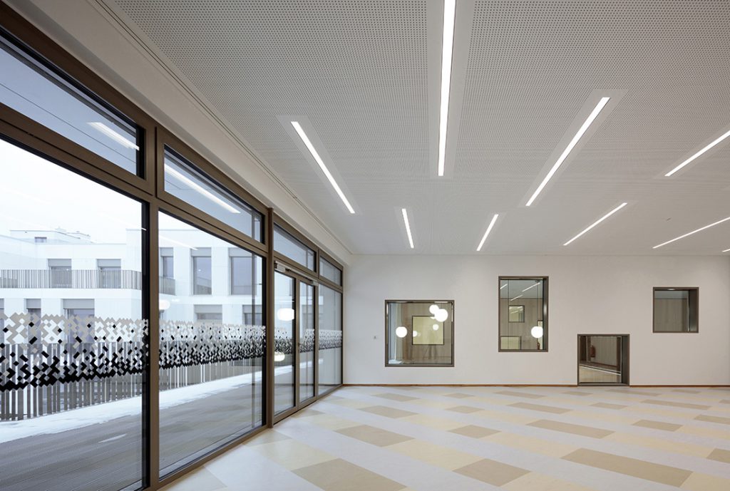 Vienna West High School, Vienna – BIG SEE Make Sense