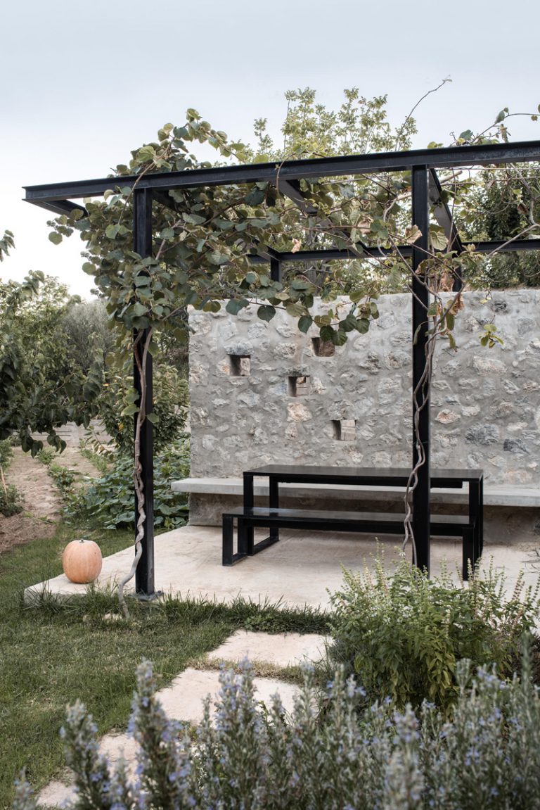 Peloponnese Olive Tree Stone House, Kalamias Ahaias – BIG SEE Make Sense
