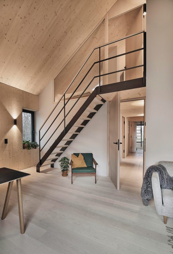 EFH F, Thansau – BIG SEE Make Sense