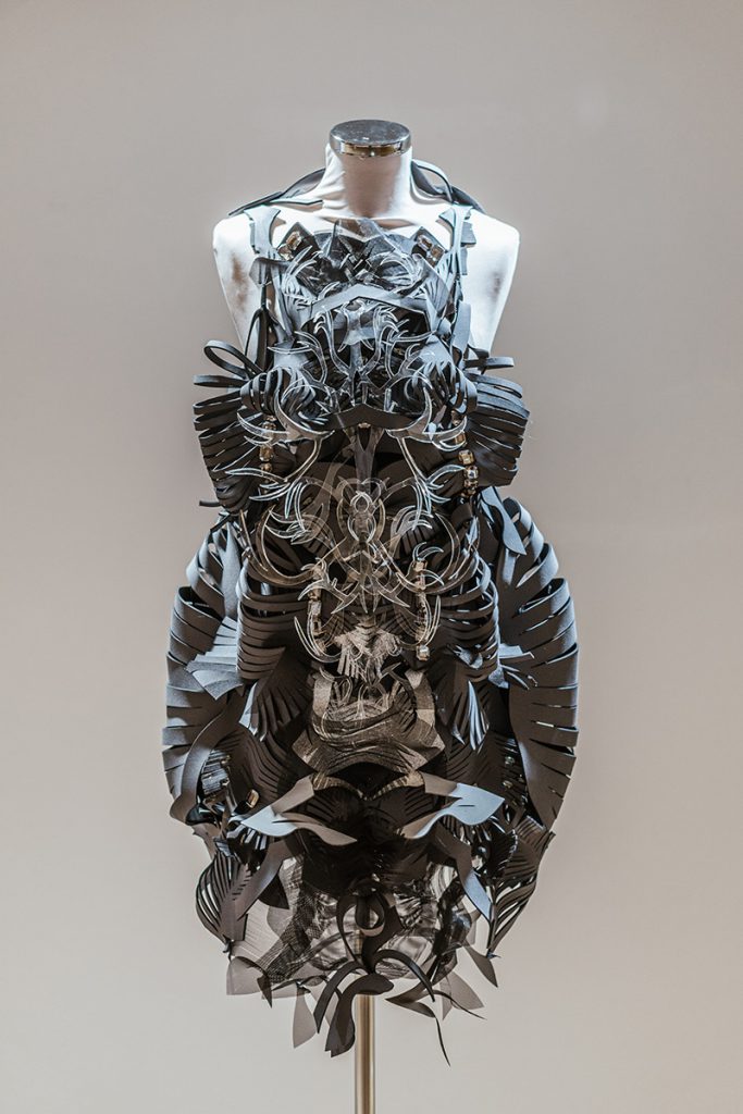 Matic Veler / Matic Veler / Divided between two worlds – BIG SEE Make Sense