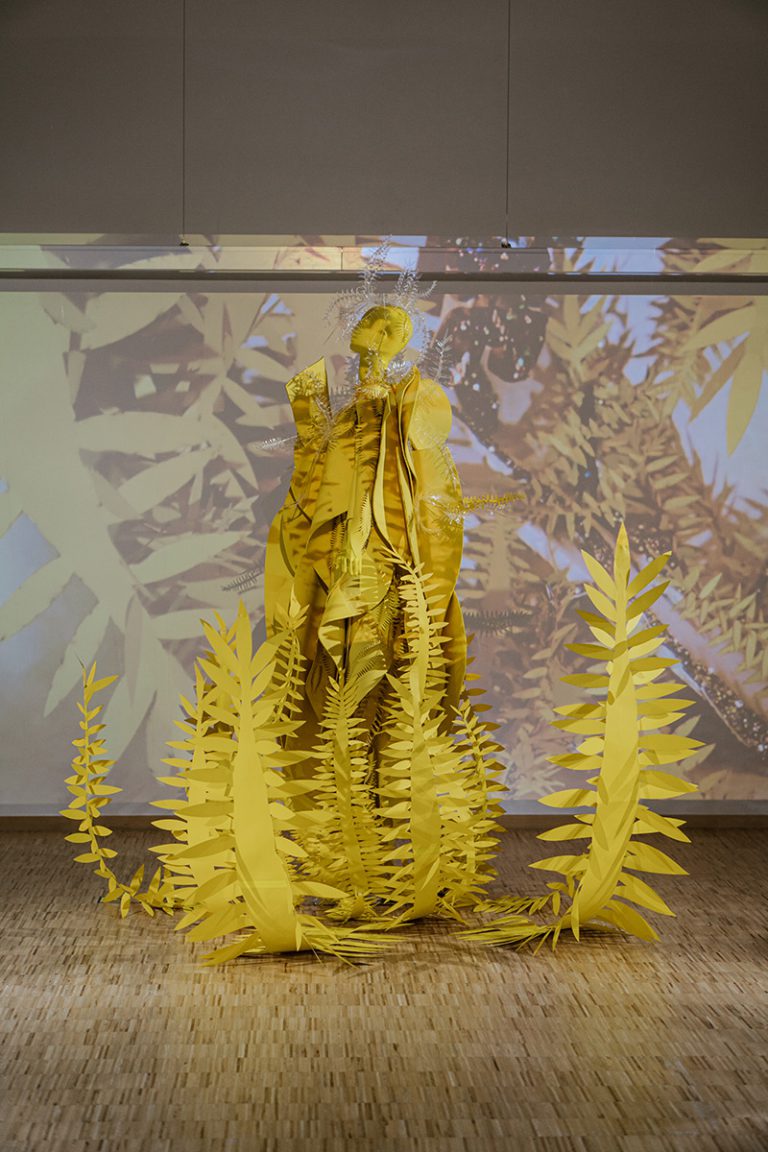 Matic Veler / Matic Veler / Divided between two worlds – BIG SEE Make Sense