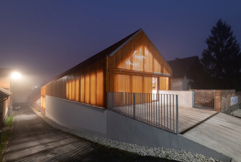 Pilisi Len Visitor Center of Duna-Ipoly National Park, Pilisszentiván ...