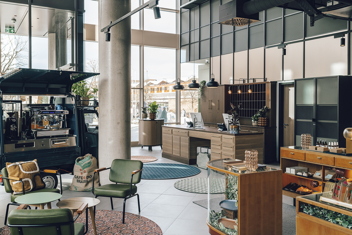 Revo Munich – BIG SEE Make Sense