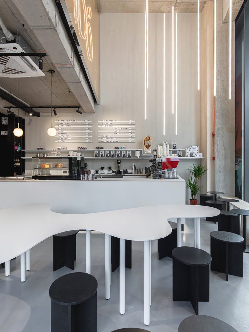 Mabo One Coffee Shop – BIG SEE