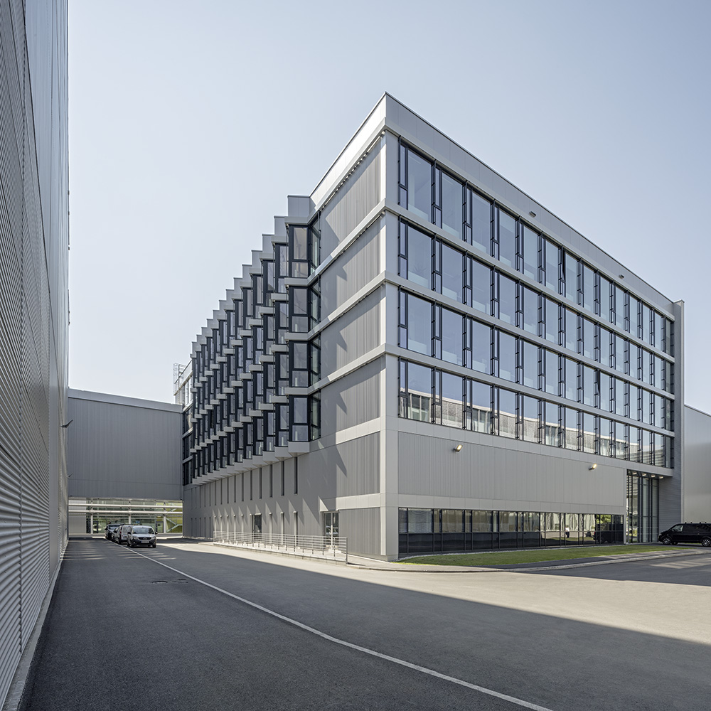 Infineon Villach – BIG SEE Make Sense