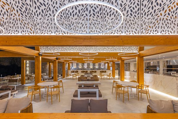 Naya Beach Bar & Restaurant – BIG SEE