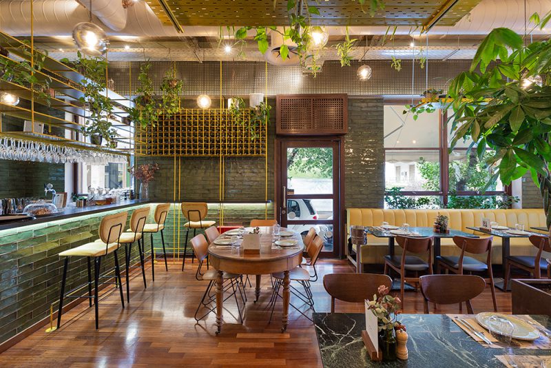 Frankie Restaurant – BIG SEE Make Sense