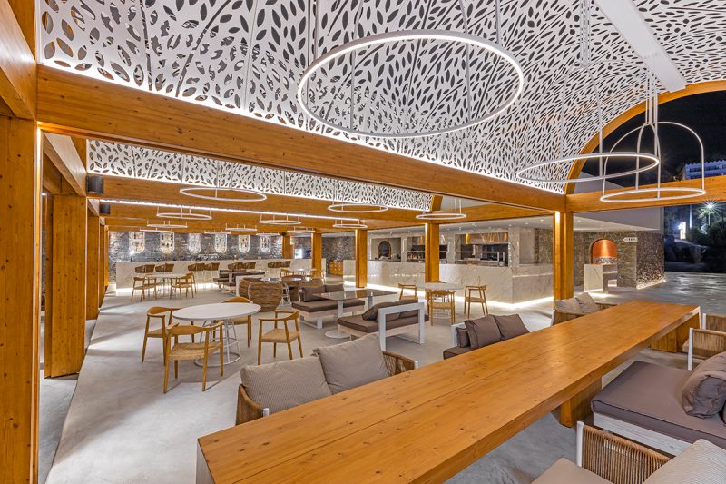 Naya Beach Bar & Restaurant – BIG SEE