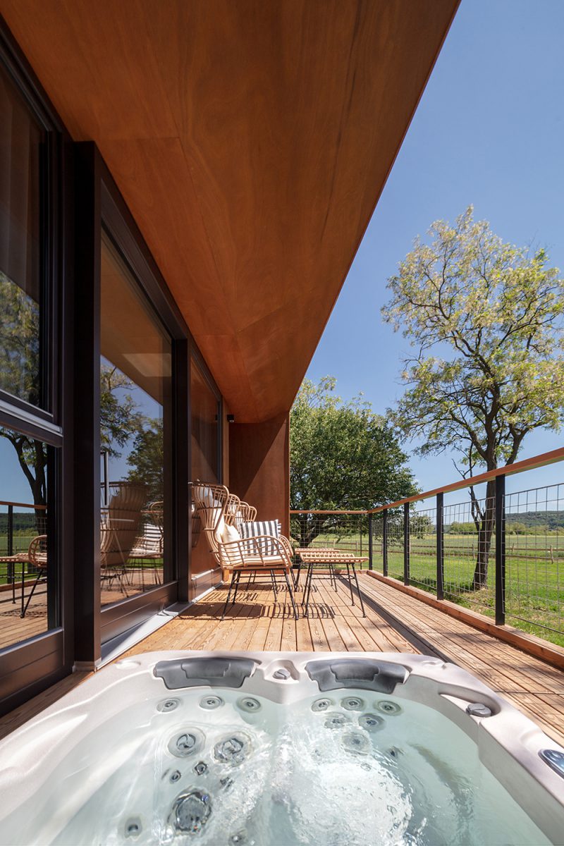 The Rock Cabins – BIG SEE