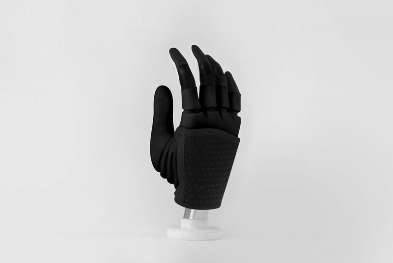 MIA HAND – BIG SEE Make Sense