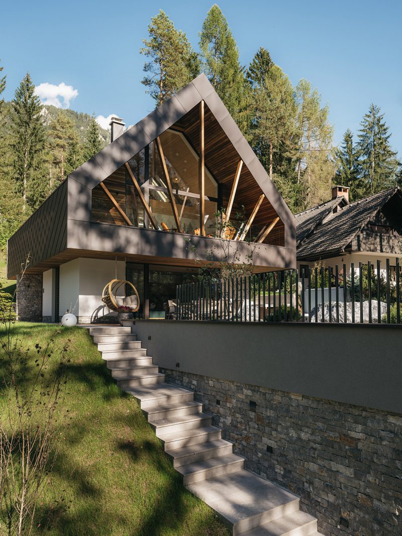 Alpine Chalet L – BIG SEE Make Sense