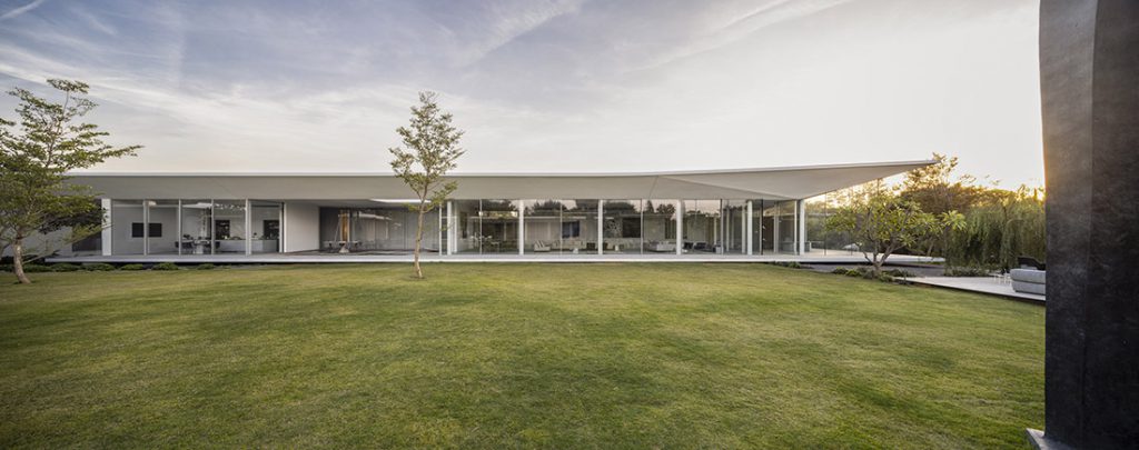 Floating Roof House – BIG SEE
