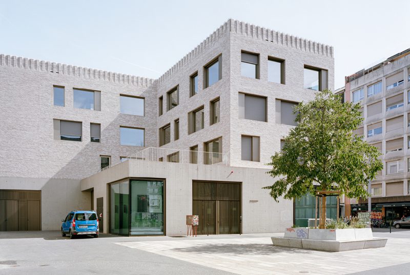 045_JON Public facilities building of the eco-district at Jonction ...