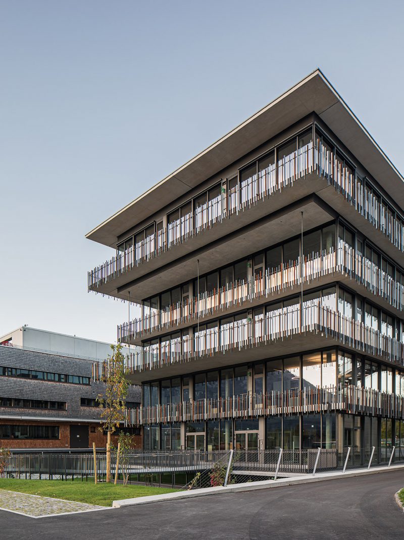 “AM INN” Office Building – BIG SEE Make Sense