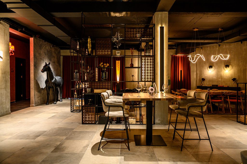 “Barolo” Restaurant – BIG SEE Make Sense