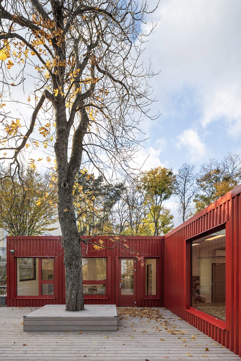 The new container building of the German School of Budapest – BIG SEE