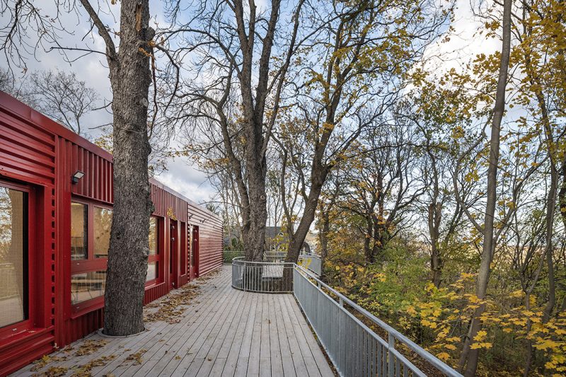 The new container building of the German School of Budapest – BIG SEE ...