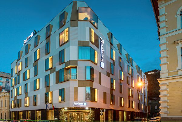 Hotel Radisson Blu Aurum Brașov – BIG SEE
