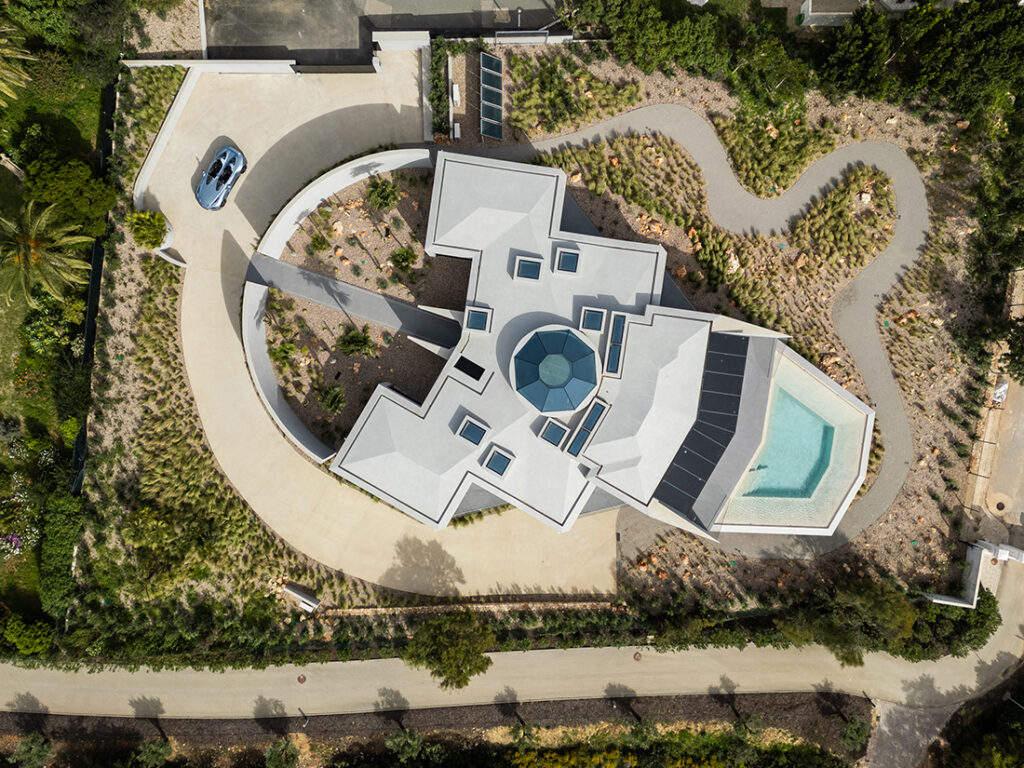 Sky Base One – BIG SEE