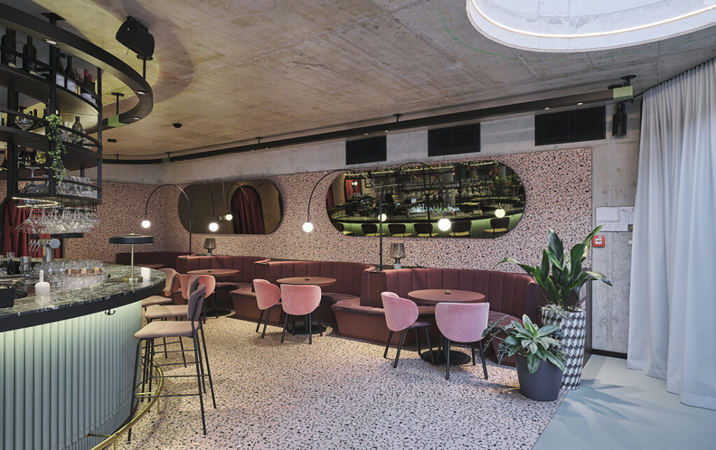 Hotel Indigo – BIG SEE