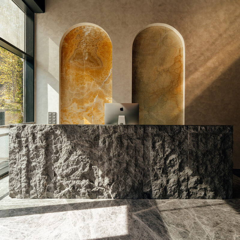 PIATRAONLINE Flagship Store – a new vision in retail design – BIG SEE