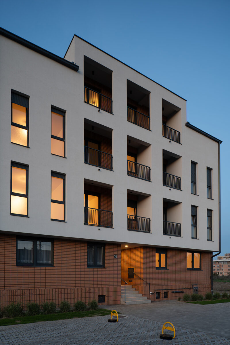 Dual Multi-family residence – BIG SEE