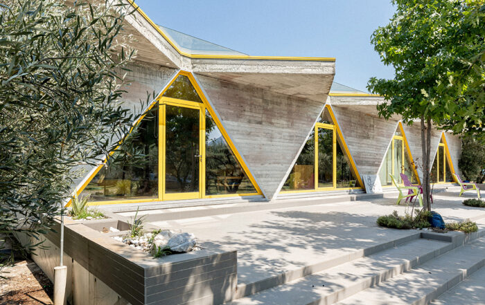 Dembell Motorhomes – BIG SEE