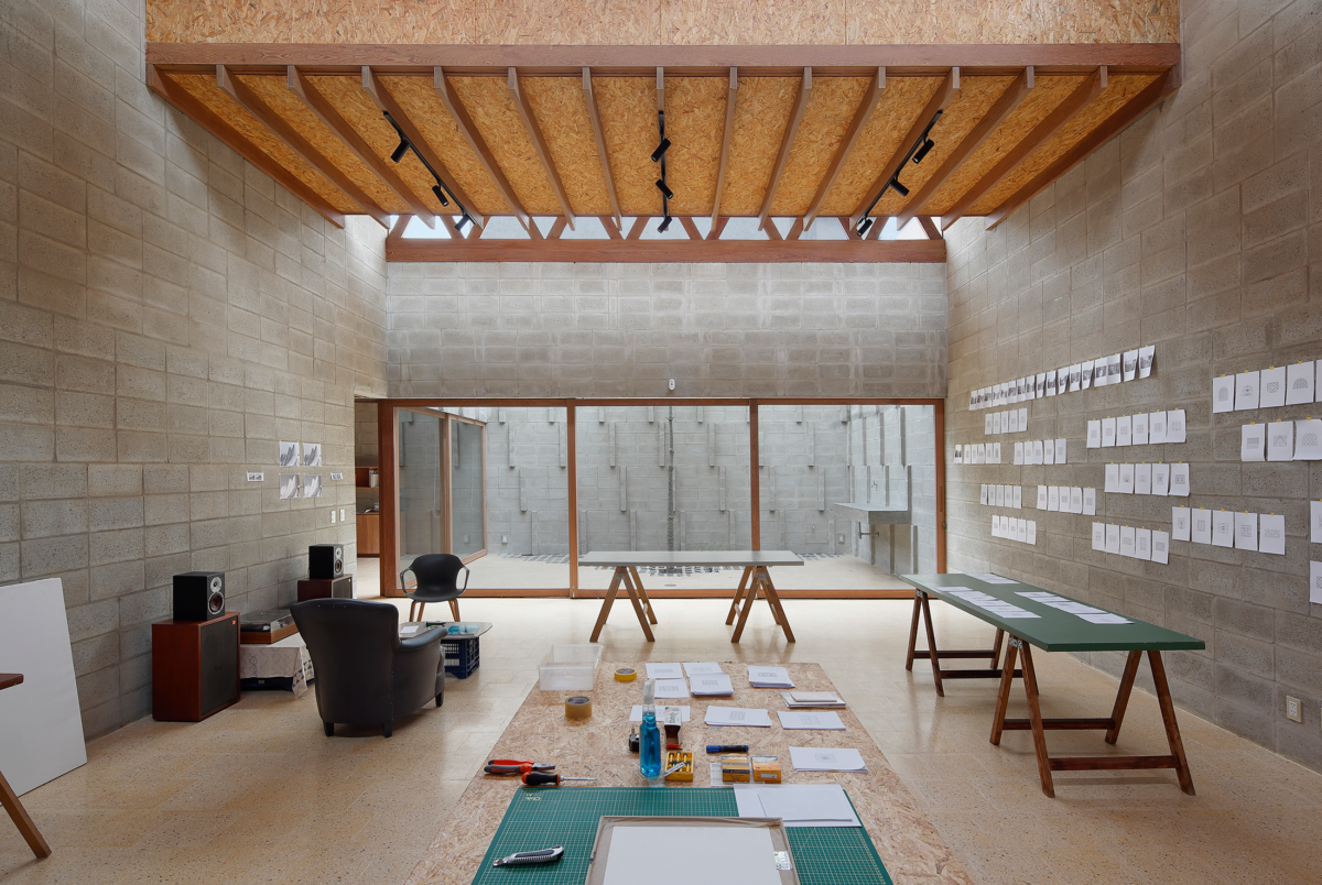 Studio-Workshop for Photographers by ROMAN BAUER ARQUITECTOS – BIG SEE